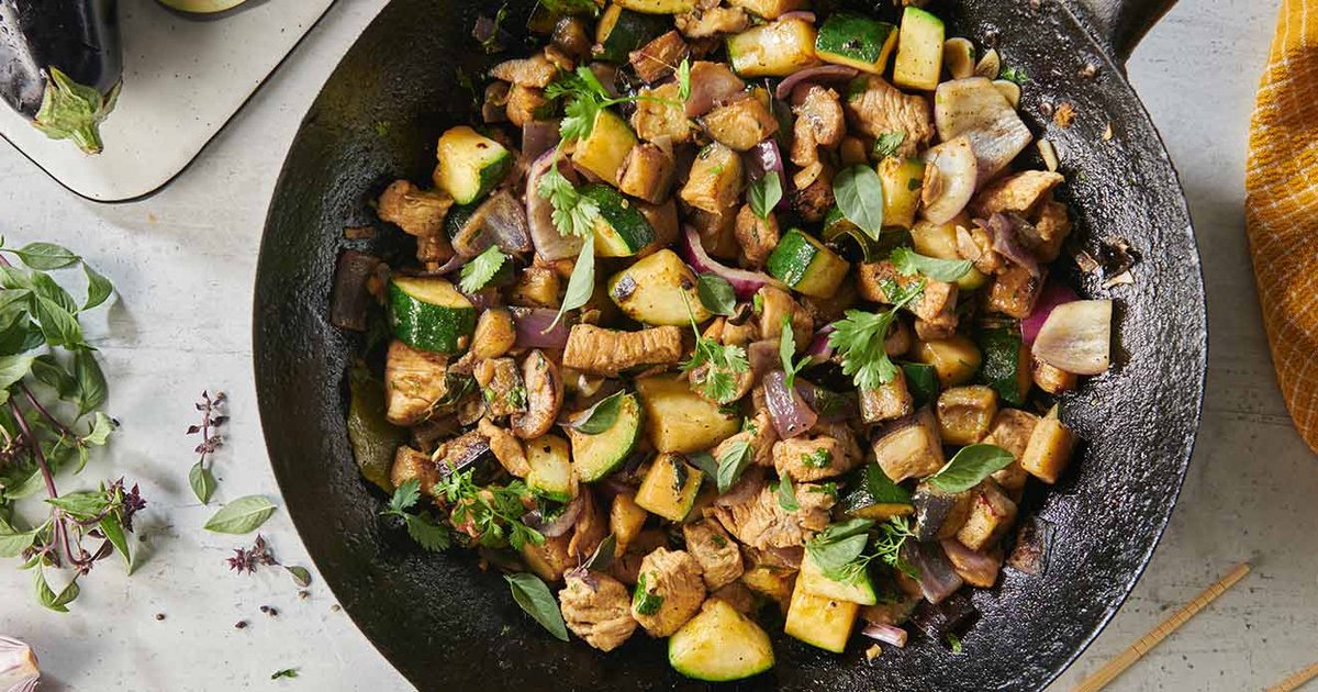 Thai-style green curry chicken stir-fry | Kikkoman